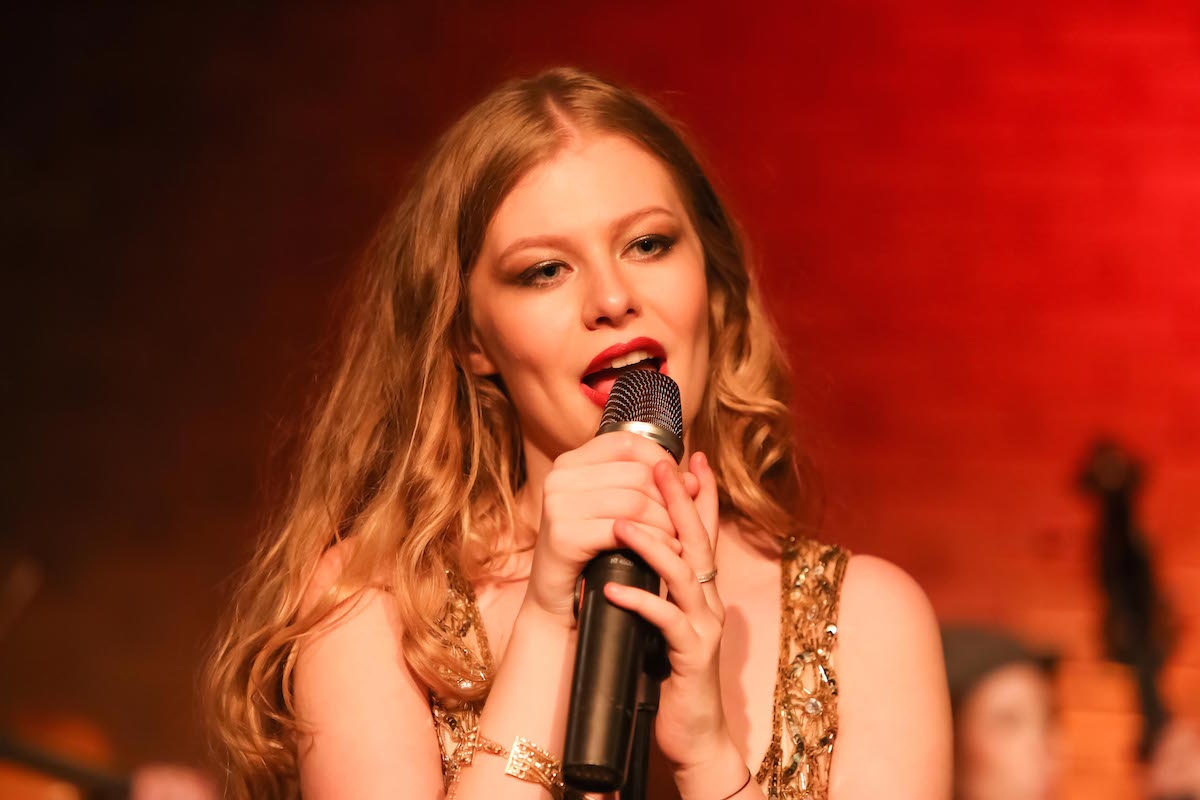 ESC 2016 – Austria – Zoë – Loin d’ici – Songfestival.be