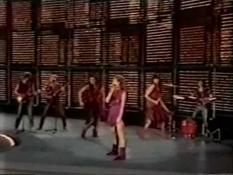 ESC 1983 – Denmark – Gry Johansen – Kloden drejer – Songfestival.be